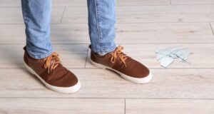 How to Clean Up Broken Glass Safely - Top Guide